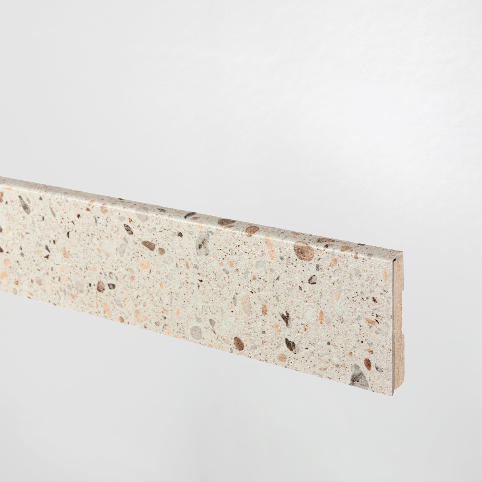 Floorify Plint Piccolo S032 terrazzolook plint | Solza.nl